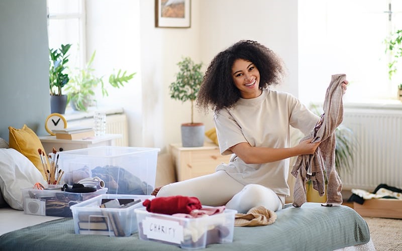 Easy Decluttering Tips - How to Declutter Your Home